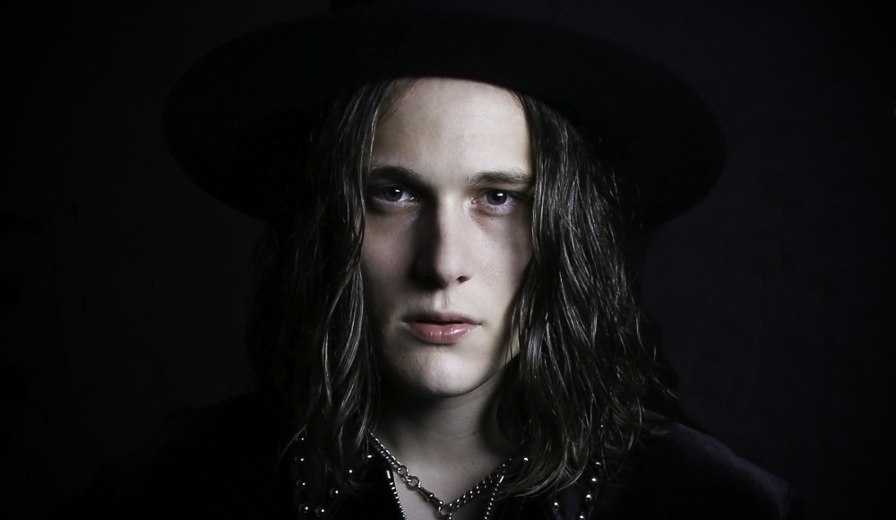 Tyler Bryant & THE SHAKEDOWN • Interview Tyler Bryant